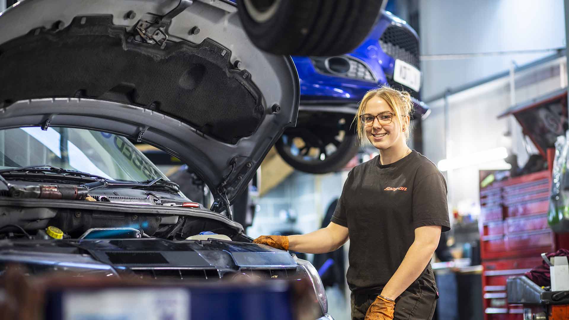 Motor Vehicle Service Engineering Technician Apprenticeship